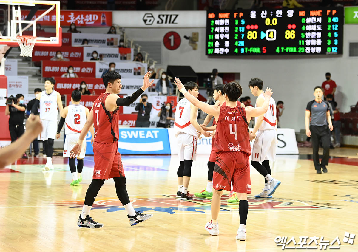 KGC '4강 PO 스윕으로 챔프전 진출'[포토] - 나무뉴스