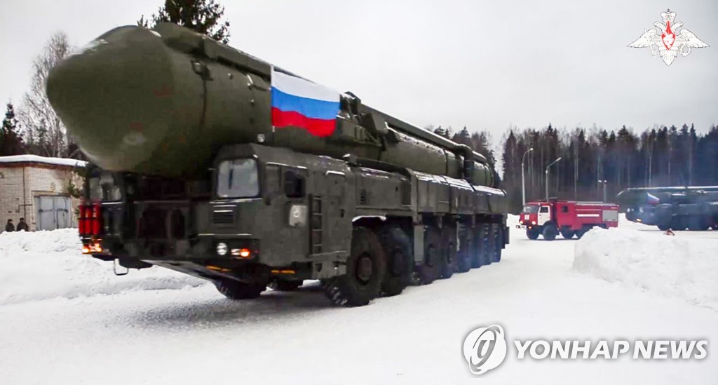 러, 사거리 1만2천km '야르스' ICBM 동원 핵전력 훈련(종합) - 나무뉴스
