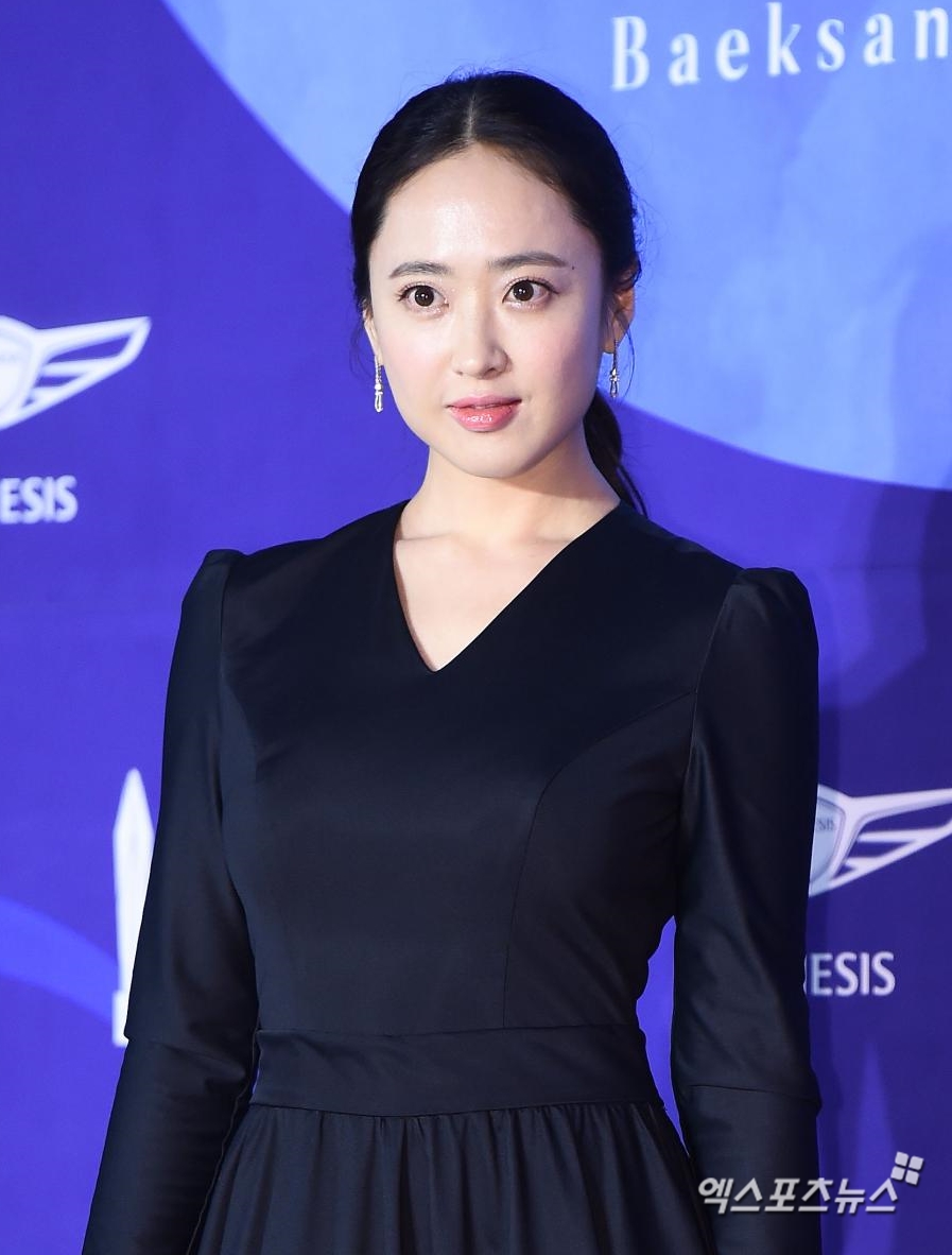 WIP 측 "김민정 가압류 신청 맞아…연매협 결정 따를 것" [공식입장] (엑스포츠뉴스) - 나무뉴스