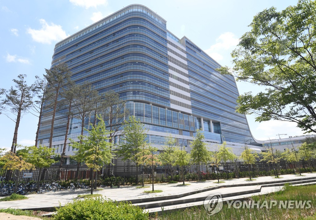 정부, 베트남에 40억불 경협자금 지원…EDCF·EDPF 한도 확대 (연합뉴스) - 나무뉴스