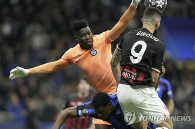 맨유, 돈 없어 '중동팀'에 선수 '가로채기' 당한다…인터밀란 GK '호날두팀' 선회 분위기 - 나무뉴스