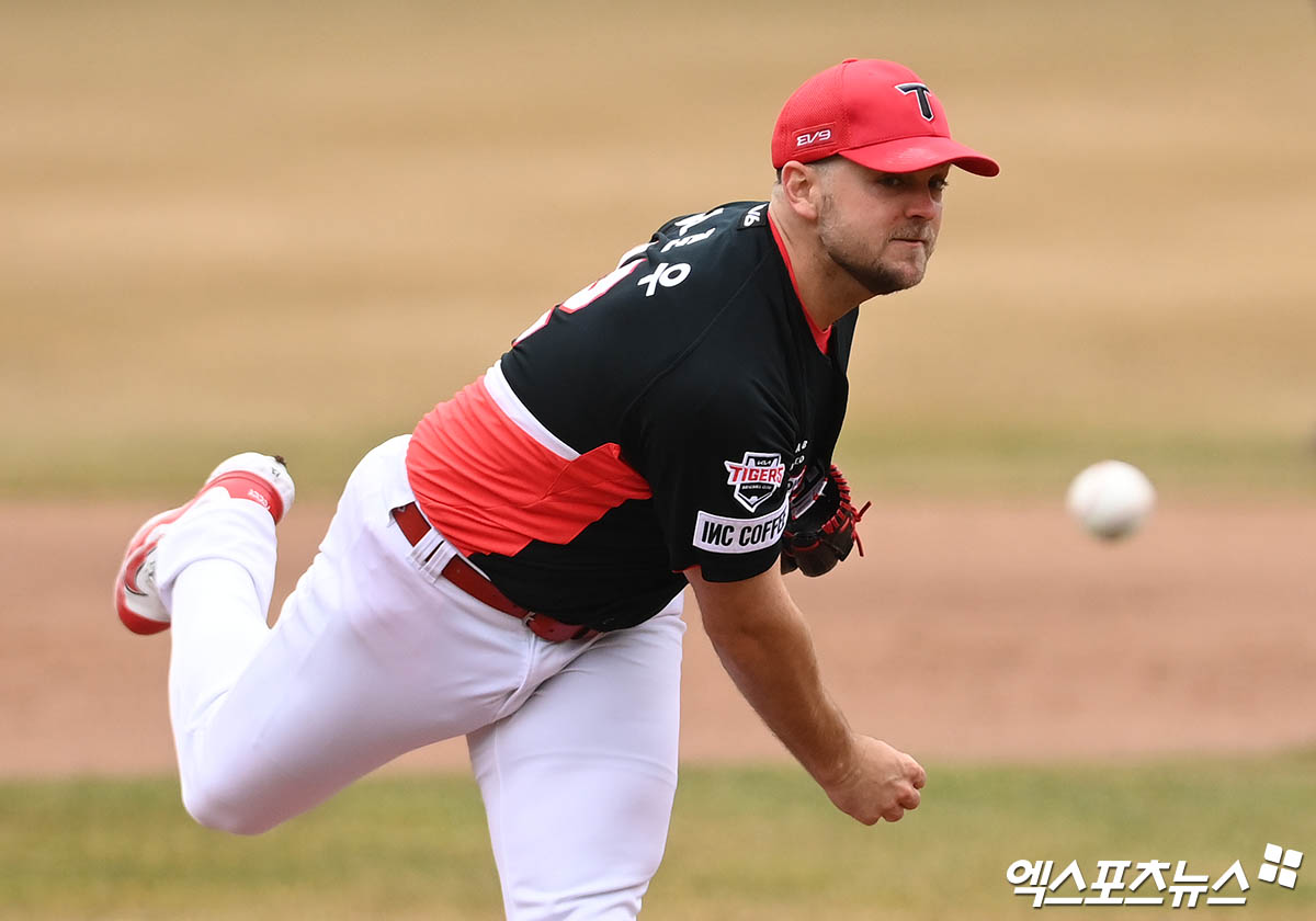 '4이닝 퍼펙트+최고구속 154km' 크로우의 완벽투! KIA, 한화 3-0 제압 [대전:스코어] (엑스포츠뉴스) - 나무뉴스