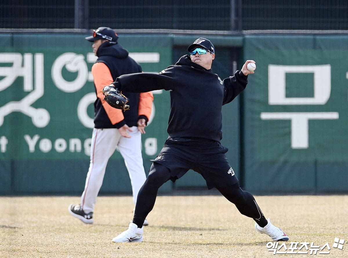 '4이닝 퍼펙트+최고구속 154km' 크로우의 완벽투! KIA, 한화 3-0 제압 [대전:스코어] - 나무뉴스