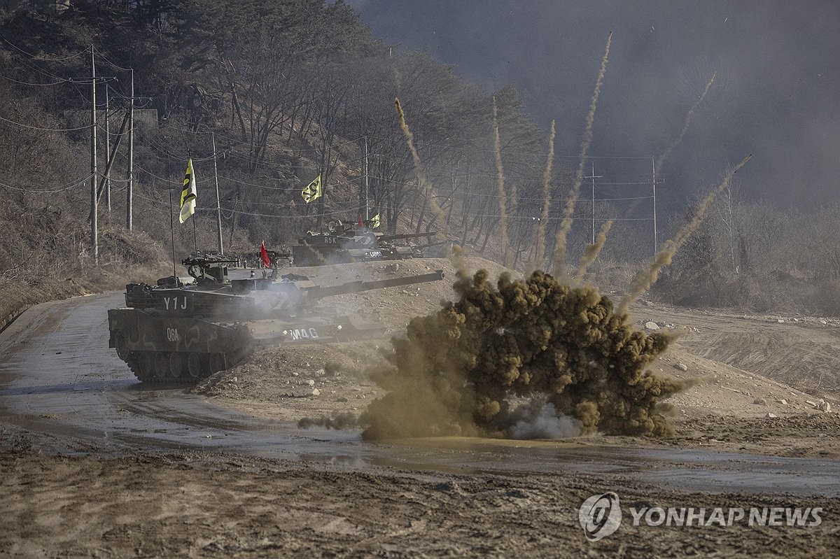 [픽! 철원] '막강화력' 육군 17사단 전차포 사격훈련 - 나무뉴스