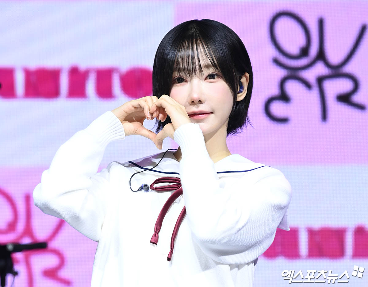 '긴 머리 싹둑' QWER 마젠타-히나, 단발 여신 등극[엑's HD화보] - 나무뉴스