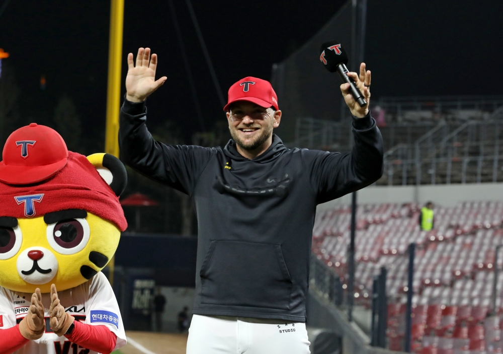 2G 연속 비자책+KBO 데뷔 첫 QS, 꽃감독의 기다림에 크로우가 응답했다 (엑스포츠뉴스) - 나무뉴스