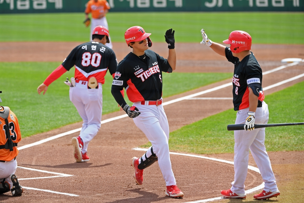 6G 타율 0.462+3홈런 '불망방이'…김도영 깨어났다, KIA 강타선 더 강해졌다 (엑스포츠뉴스) - 나무뉴스