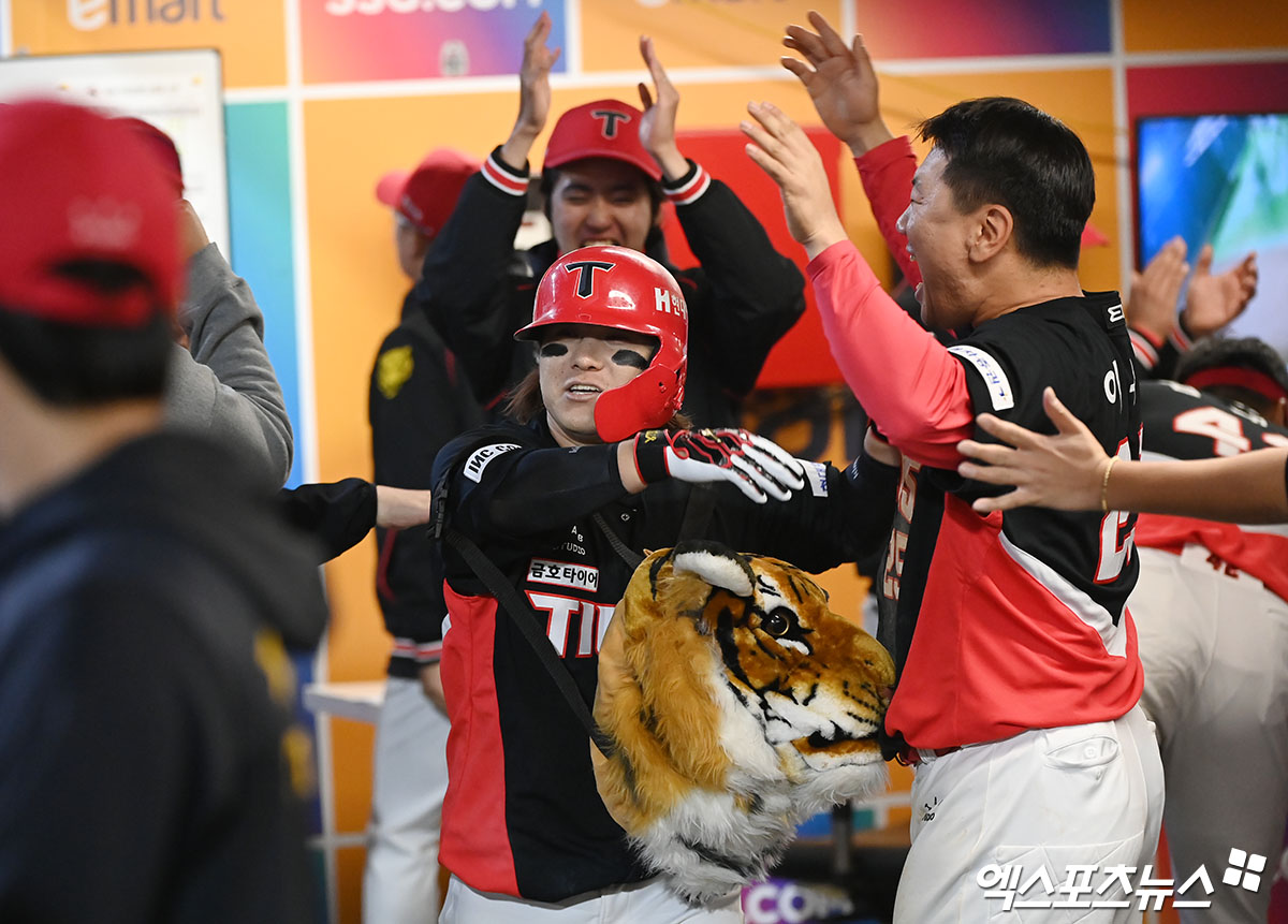 9회말 2아웃 역전드라마! '최정 467호포+한유섬 끝내기포' SSG, KIA 7연승 저지 [문학:스코어] - 나무뉴스