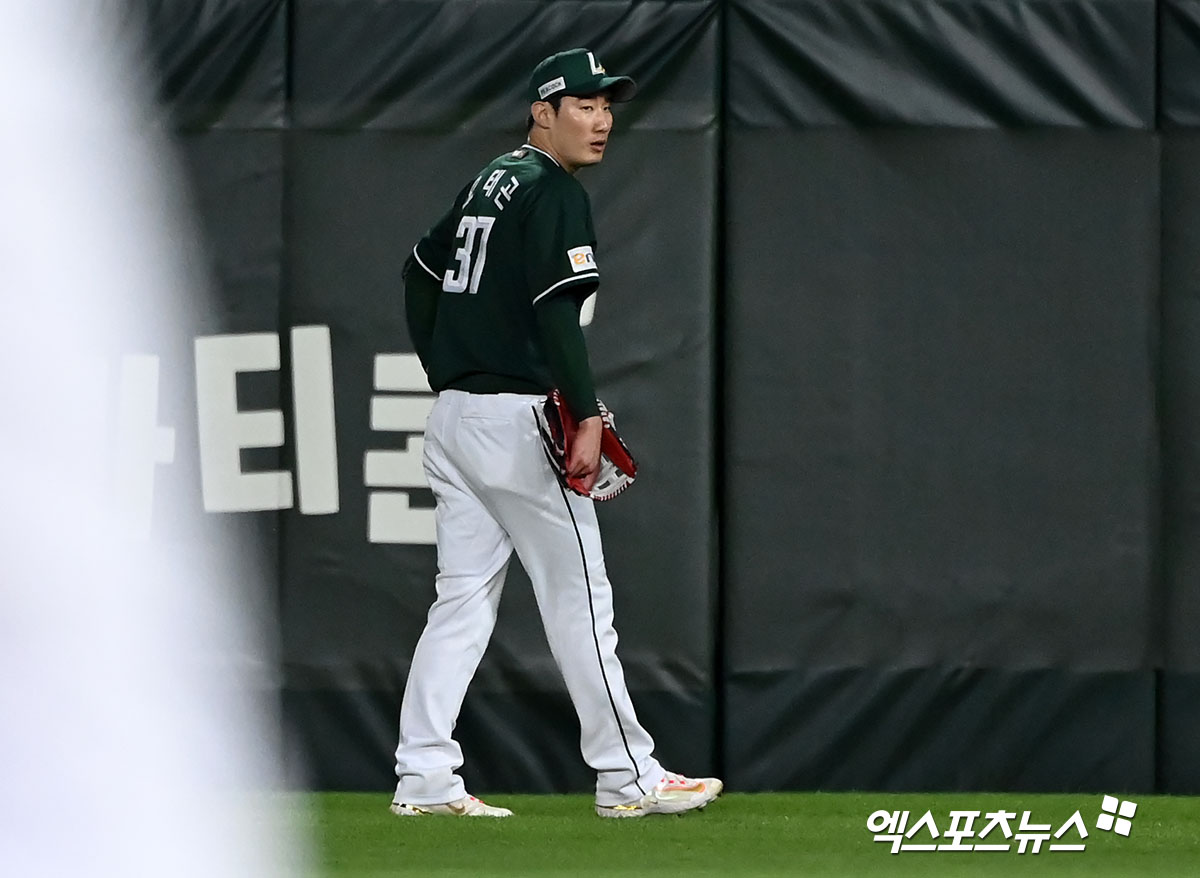 초반 화력 어디갔나 SSG, 9회초 통한의 동점 허용…2연패 탈출 실패+DH 1무 1패 마무리 [인천:스코어] - 나무뉴스