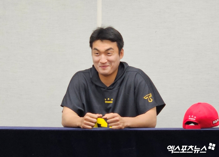 "구위 좋더라" 꽃감독도 칭찬했다…KIA 마운드 새바람 151km '예비역 우완' (엑스포츠뉴스) - 나무뉴스