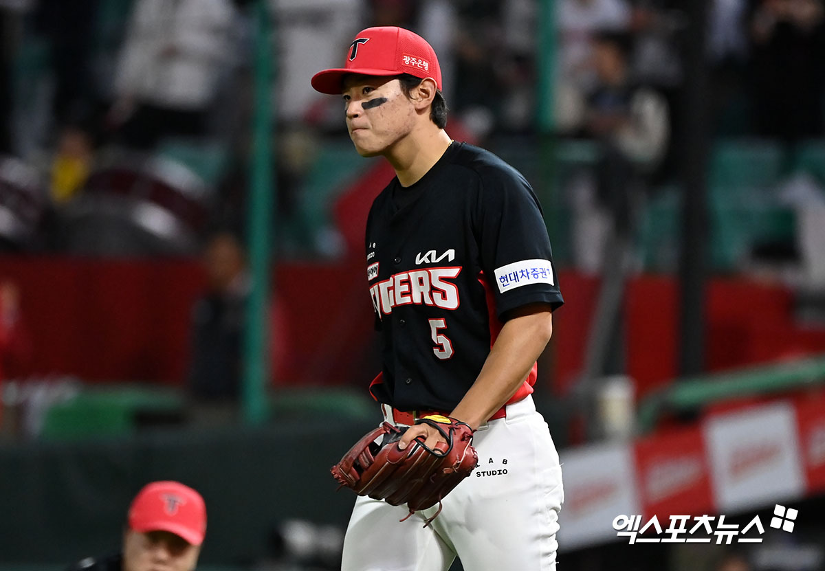 KBO 최초 월간 '10홈런-10도루' 김도영, KBO 홈런 신기록 최정 제치고 '3~4월 월간 MVP' 선정 [공식발표] - 나무뉴스