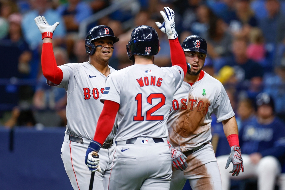'쾅쾅쾅쾅쾅쾅' 보스턴 데버스, 구단 역사상 첫 6G 연속 홈런…MLB 기록까지 넘본다 - 나무뉴스