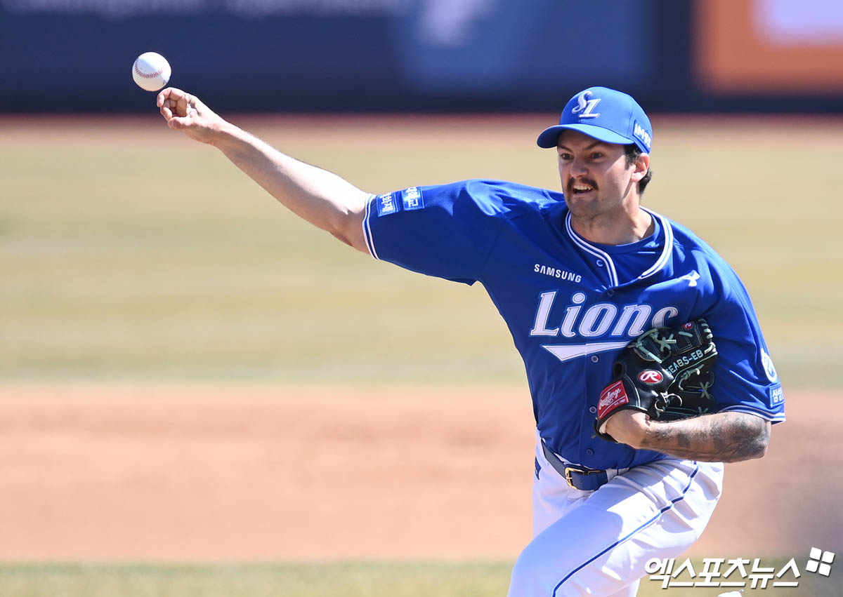 '2G 연속 QS' 코너가 달라졌다…박진만 감독 "1선발 다운 완벽한 투구" [대구 현장] (엑스포츠뉴스) - 나무뉴스