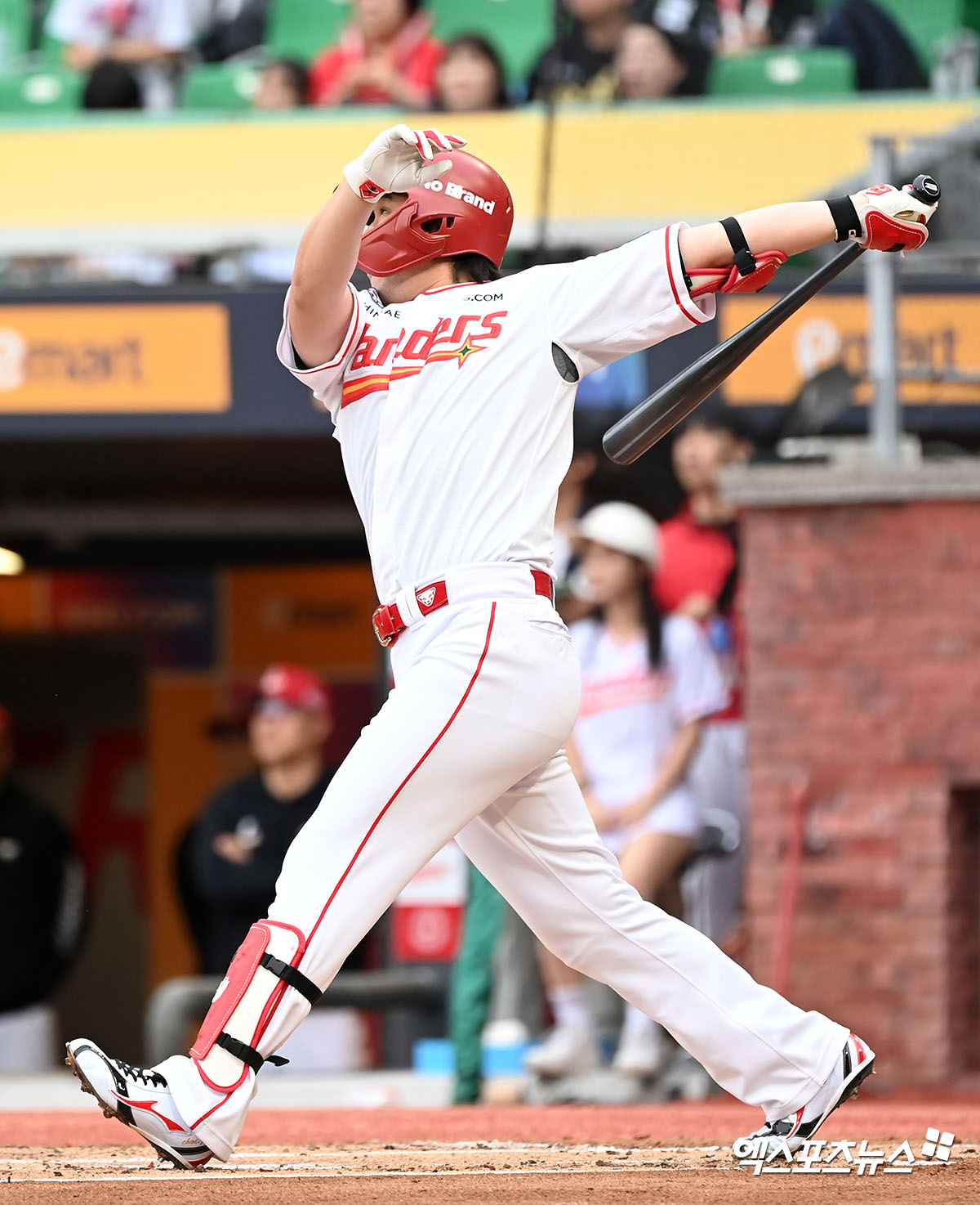 KBO 데뷔 4G 만에 첫 승+QS, '패패패패패패패패' 팀을 구한 건 외인 투수였다 - 나무뉴스