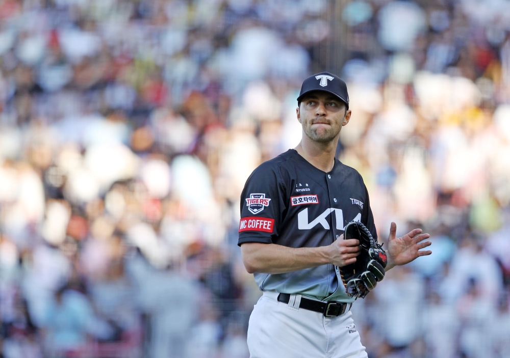 '5G 연속 만원관중'에 역전승으로 화답···'네일 7이닝 역투+김도영 솔로포' KIA, KT 4-2 제압하고 전날 패배 설욕 [광주:스코어] (엑스포츠뉴스) - 나무뉴스