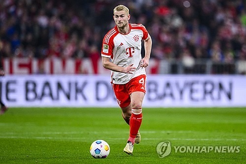 '민재야! 나 골라서 간다!'…KIM 밀어낸 CB, EPL '러브콜 쇄도' 맨유 이어 첼시→"영국서 성공할 수비수" - 나무뉴스