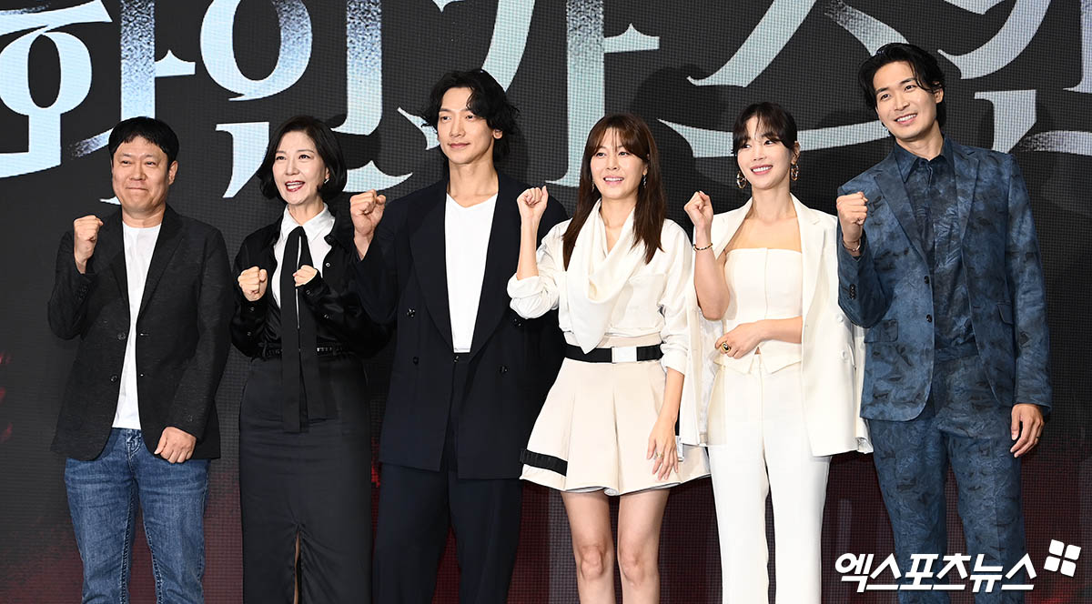 화인가 스캔들 '힘차게 파이팅'[엑's HD포토] - 나무뉴스