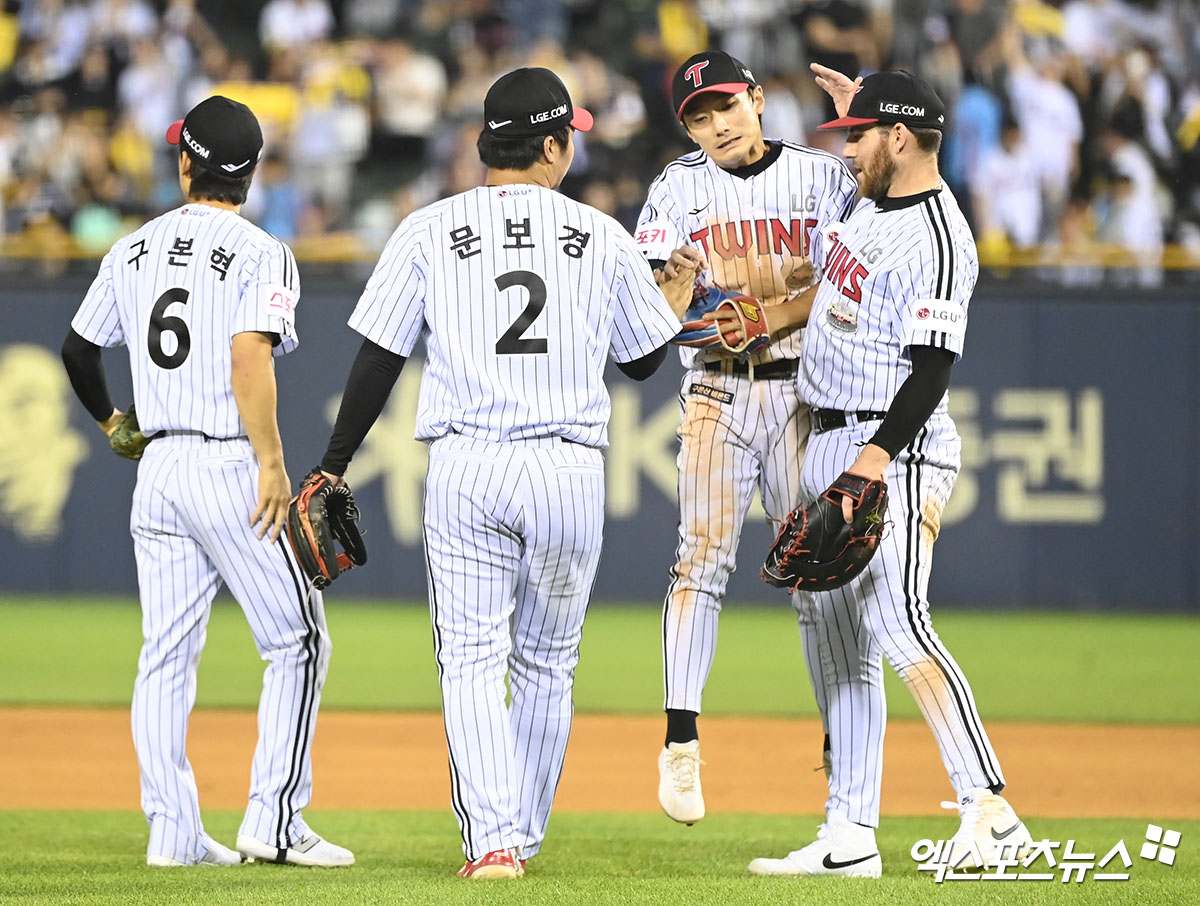 전 구단 평균 관중 1만명 이상→역대급 흥행! KBO리그, 역대 최소 경기+전반기 600만 관중 눈앞 - 나무뉴스