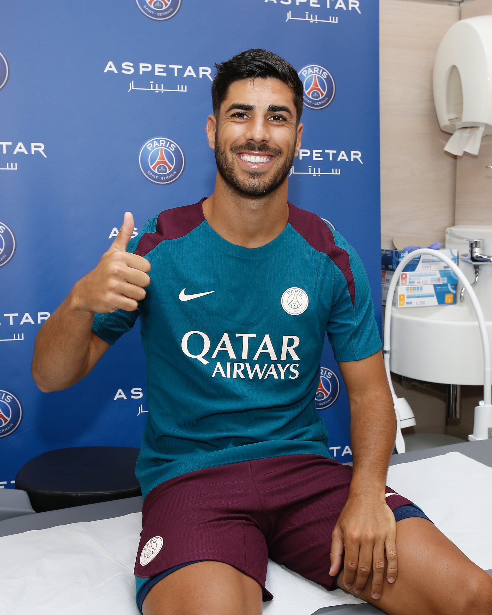 이강인 몸값 1000억 돌파…EPL 초대형 러브콜 거절헀다 "PSG가 좋아" - 나무뉴스