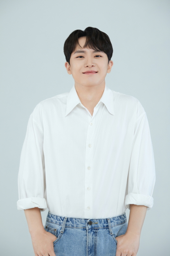 ‘DIMF 신인상' 임규형, 김준수 품으로…팜트리아일랜드와 전속계약 (엑스포츠뉴스) - 나무뉴스