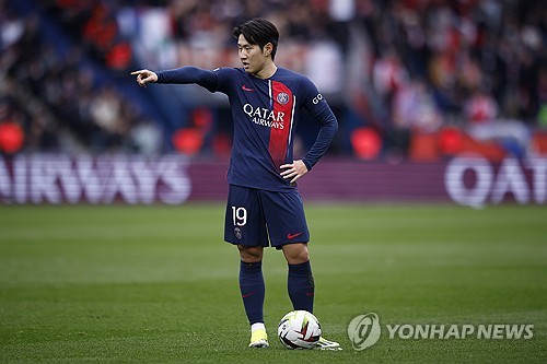 이강인 안 보내 "1060억 제안 거절"...PSG 플랜에 '쾅쾅' 못 박았다 - 나무뉴스