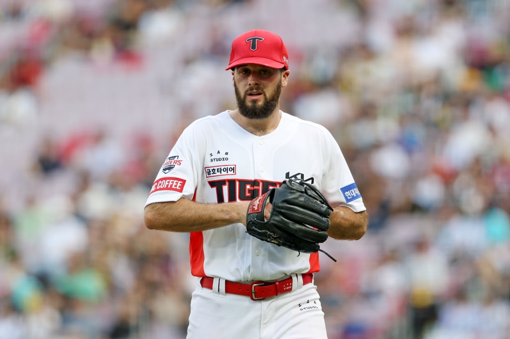 KIA, NC 7-0 '강우콜드' 제압→8연승 질주+위닝 확보…알드레드 5이닝 KKKKKKK 쾌투! [광주:스코어] (엑스포츠뉴스) - 나무뉴스