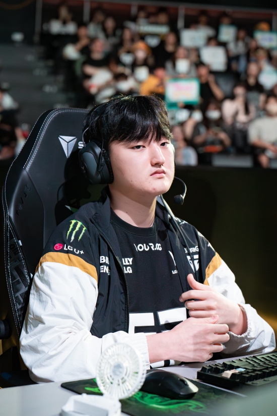 '페이즈 1천 킬+PO 2R 확정'…GEN, 1세트 T1 제압 (LCK) (엑스포츠뉴스) - 나무뉴스