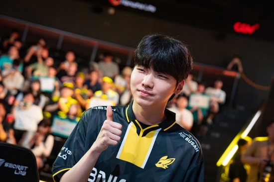 '협곡에선 여우가 용을 잡는다'…BNK, 쉬바나 픽한 DRX 압도하며 1세트 승리 (LCK) - 나무뉴스