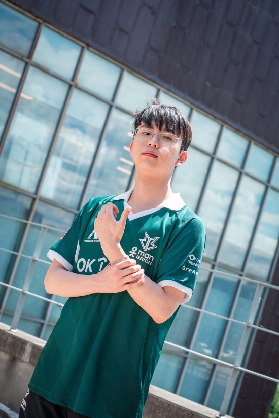 '거센 고춧가루의 폭풍'…OK저축은행 브리온, KT롤스터 2대0 완파 (LCK) - 나무뉴스