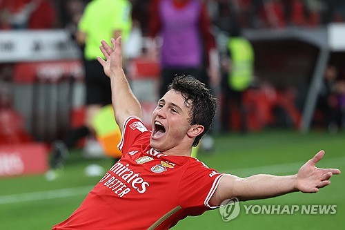 이강인 위태위태…PSG, 1050억 MF와 5년 쾅!→중원 4~5옵션 전락하나 - 나무뉴스