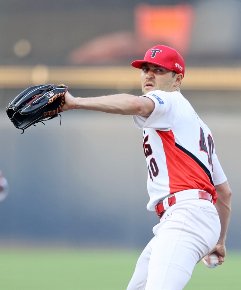 1위 마운드 '22안타 대폭격' 실화?…KT, KIA 13-2 완파하고 2연패 탈출 [광주:스코어] (엑스포츠뉴스) - 나무뉴스