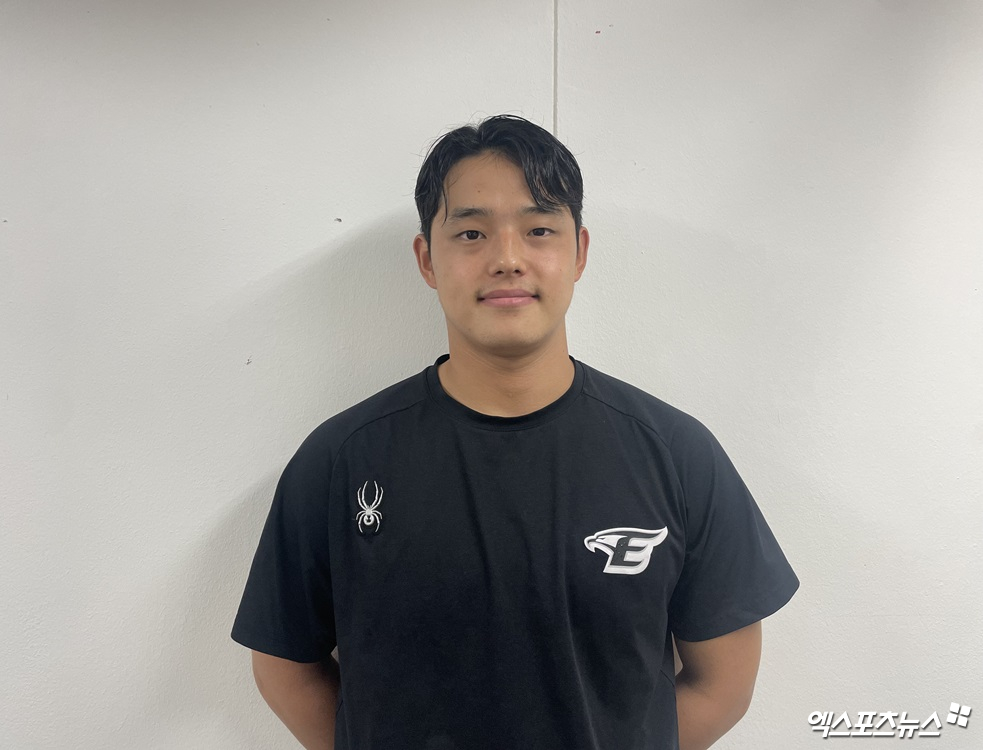 "'159km' 강속구, 자신감 가져라"…문동주가 답했다 "부족한 점 보완하겠습니다" [현장 인터뷰] (엑스포츠뉴스) - 나무뉴스