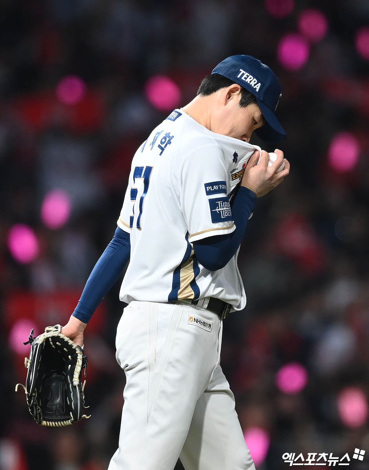 '만루 기회' 두 번이나 못 살렸다…이재학 호투에도 '아홉수' 길어지는 NC, 6연패 수렁 (엑스포츠뉴스) - 나무뉴스