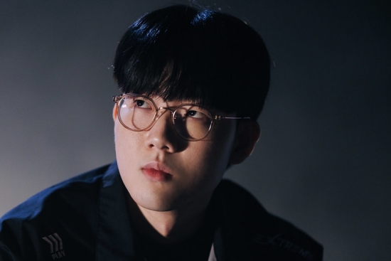 '젠지 나와!'…HLE, 압도적 경기력으로 BNK 2대0 완파 (LCK) (엑스포츠뉴스) - 나무뉴스