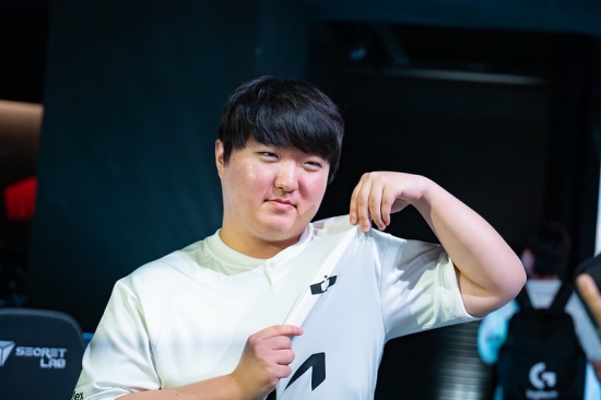 'PO에서도 증명한 모함'…DK, BNK 3대1로 제압하며 2R 진출 (LCK PO) - 나무뉴스