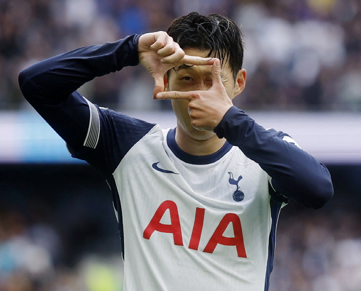 [속보] 손흥민, EPL 공식 2R '이주의 팀' 선정 쾌거!…"솔란케 없는데 2골 넣었다" 극찬까지, BBC 이어 2관왕 - 나무뉴스