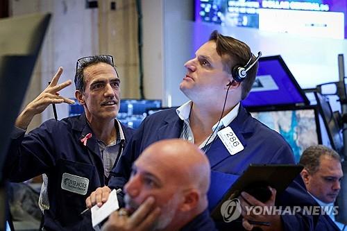 뉴욕증시, PCE에 순응…다우 신기록·S&P500 4개월 연속↑ 마감 (연합뉴스) - 나무뉴스