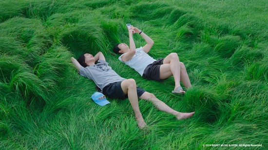 BTS RM, 군 입대 전 '사적인 기록'…제29회 BIFF에서 공개 [엑's 현장] - 나무뉴스