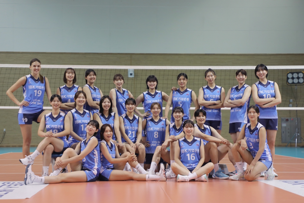 IBK기업은행, 2024-2025시즌 신규 유니폼 공개…"우승에 대한 강렬한 의지 담았다" - 나무뉴스