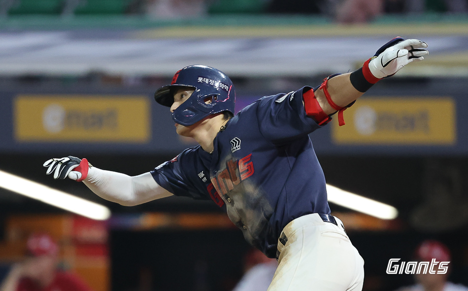 부산 갈매기 '가을전쟁' 안 끝났다…'박진 무실점+윤동희 4안타 3타점' 롯데, SSG 10-2 완파 [문학:스코어] (엑스포츠뉴스) - 나무뉴스