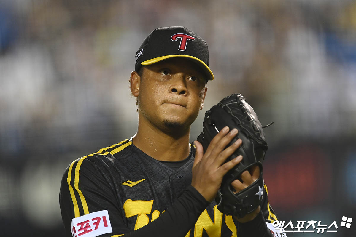 '헤드샷 퇴장' 에르난데스, 2차전 깜짝 등판 가능할까?…두산-LG DH 2차전 선발 라인업 발표 [잠실 현장] (엑스포츠뉴스) - 나무뉴스