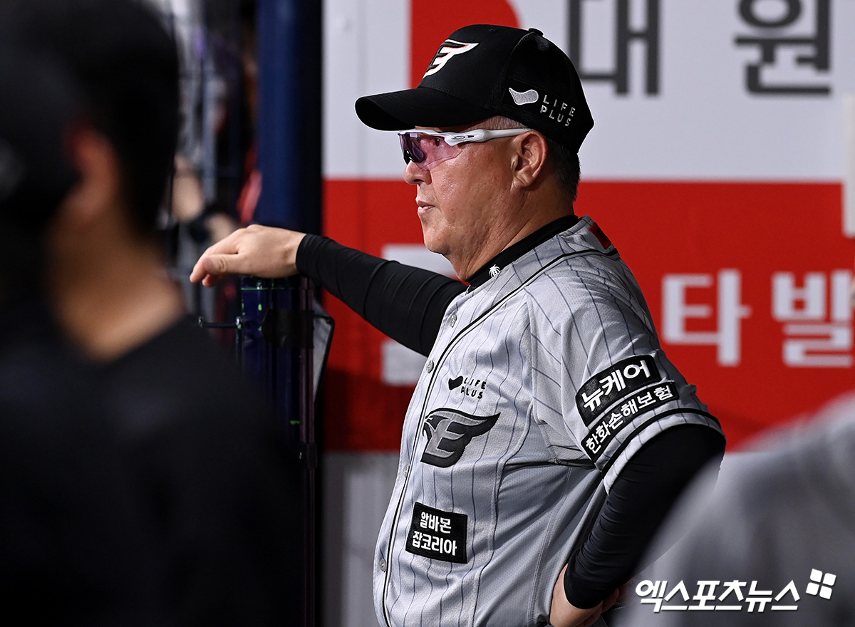 류현진 '책임감' 극찬한 MOON…"감독이 더 관리하고 신경 써야 할 선수" [대전 현장] (엑스포츠뉴스) - 나무뉴스