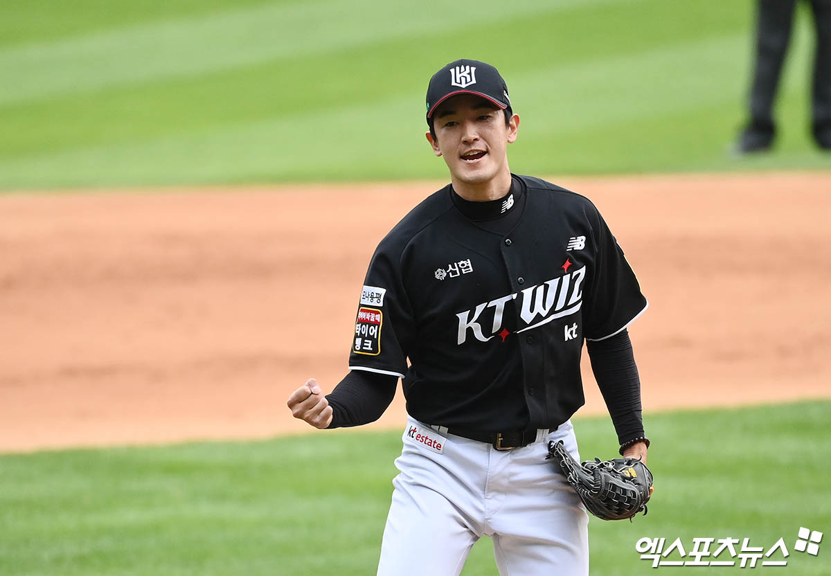 "오늘만 산다!"는 고영표, KT의 일원인 게 자랑스럽다 [WC2] (엑스포츠뉴스) - 나무뉴스