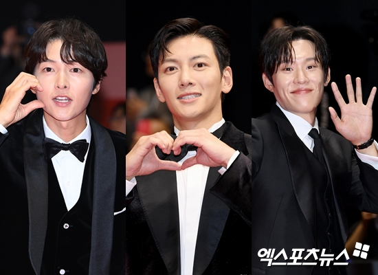 송중기·지창욱, 영화·OTT 신작 들고 관객과 인사…기대작 多 [BIFF 2024] (엑스포츠뉴스) - 나무뉴스