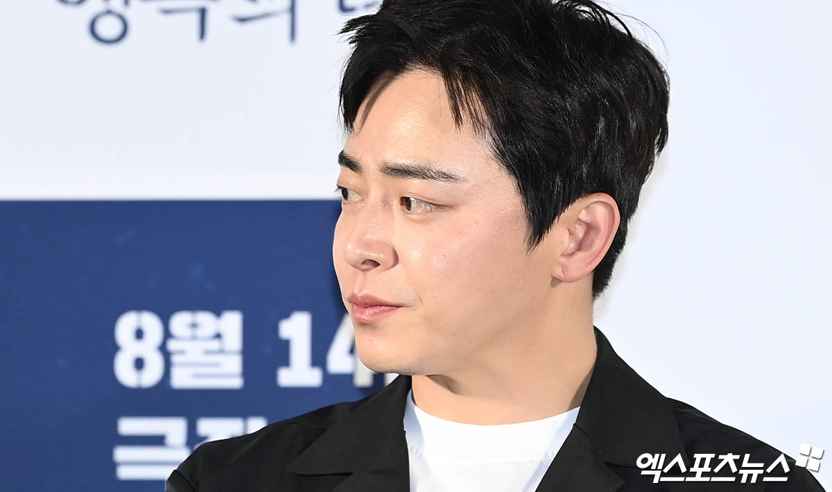 '행복의 나라' 조정석 "故 이선균, 여전히 잊지 못해" (종합)[BIFF 2024] (엑스포츠뉴스) - 나무뉴스