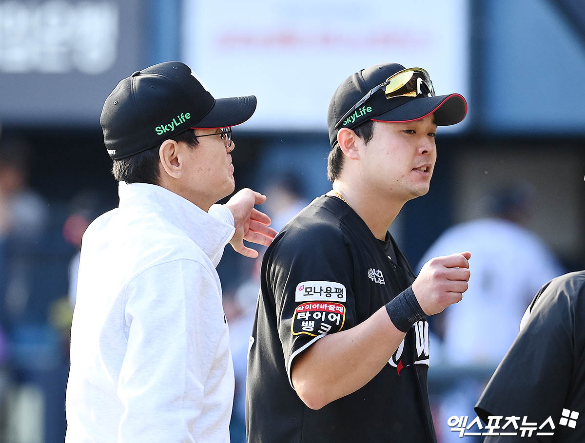 "잠실 2승 하고 싶다" 87.9% 확률 잡은 KT·총력전에도 석패한 LG…준PO 2차전 선발 투수 엄상백 vs 임찬규 예고 [준PO1] (엑스포츠뉴스) - 나무뉴스