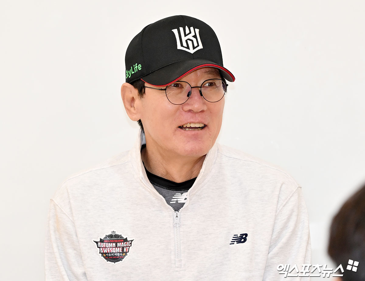 뼈아픈 4실책→완패…그래도 이강철 "선수들 잘해왔다, 얻은 것도 있어" [준PO2] (엑스포츠뉴스) - 나무뉴스