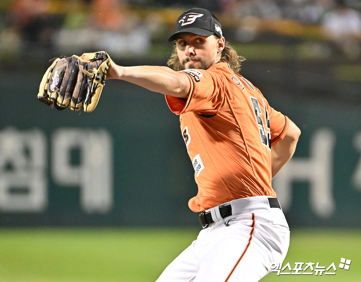"한국 야구만큼 특별한 건 없다"…'대전 예수' 3개월 KBO리그 불꽃투, 그리고 감동의 고별 인사 (엑스포츠뉴스) - 나무뉴스
