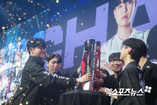 'PWS 2 챔피언' KDF "국제 대회 좋은 성적으로 보답할 것.'PGC' 우승 노린다" [인터뷰] (엑스포츠뉴스) - 나무뉴스