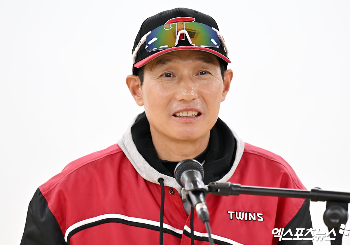 '지면 끝' 염경엽 감독 "'다음'은 없다…에르난데스 두 번째 투수로 나설 것" [PO3] (엑스포츠뉴스) - 나무뉴스